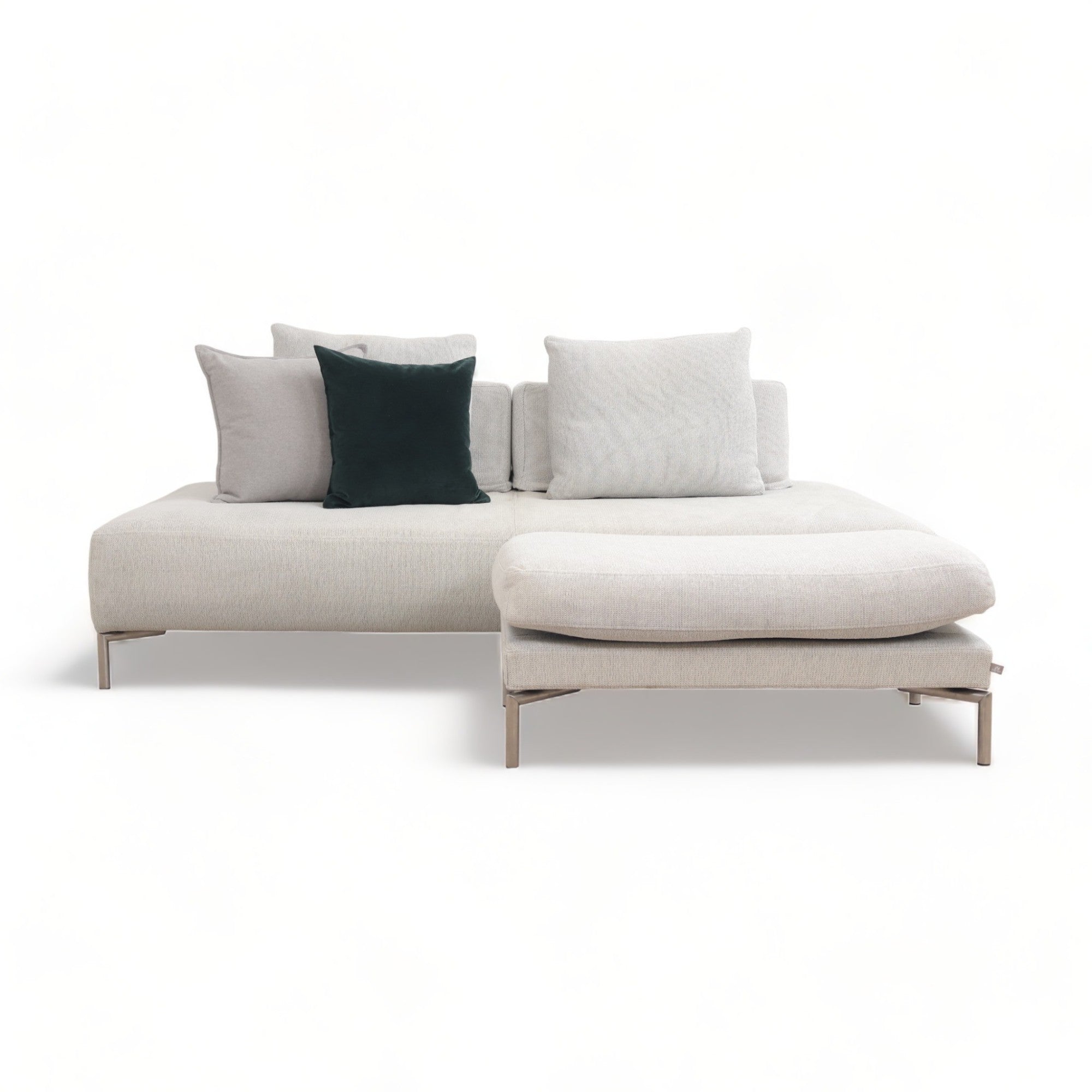 Nyrenset | Lys grå Eilersen Play Tower 3-seter sofa med puff – Secundo