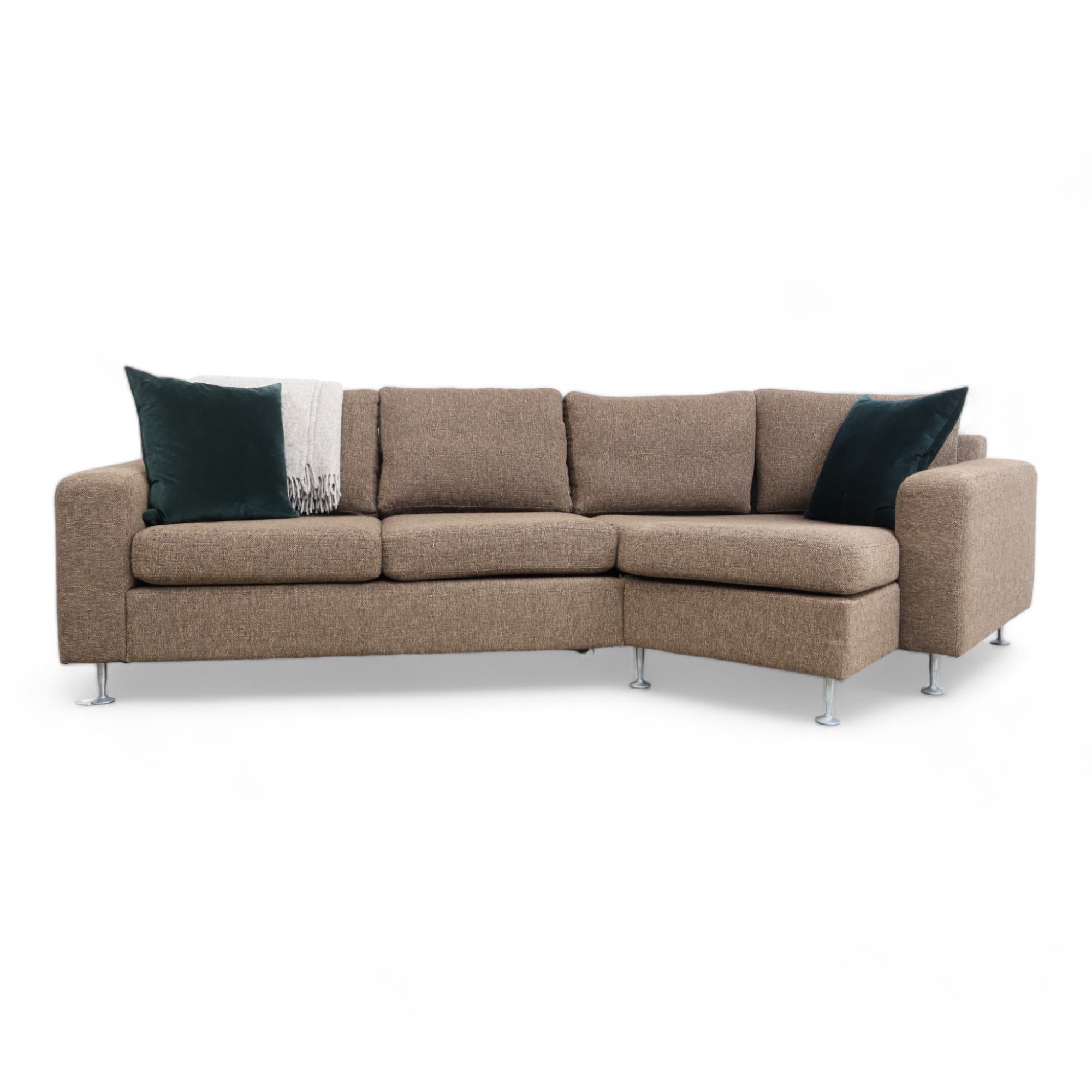 Nyrenset | Bolia Milano sofa med sjeselong – Secundo